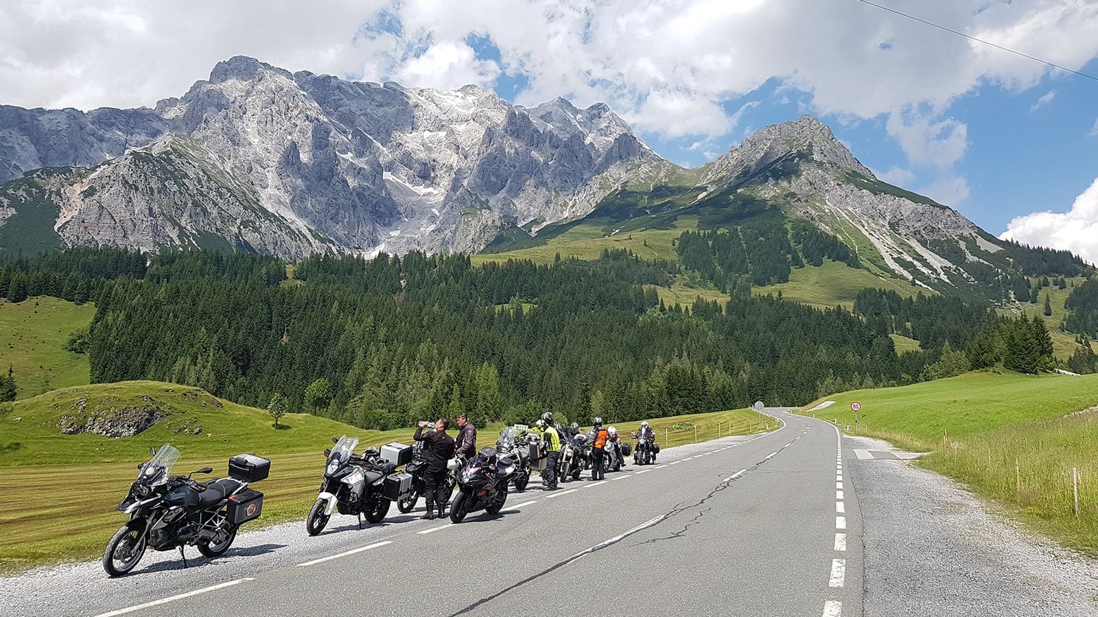 Hétköznapi Ausztria motoros túra 2026. június